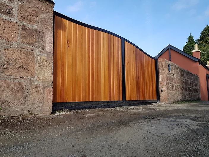 Metal Framed Timber Infill Gallery | gatesscotland