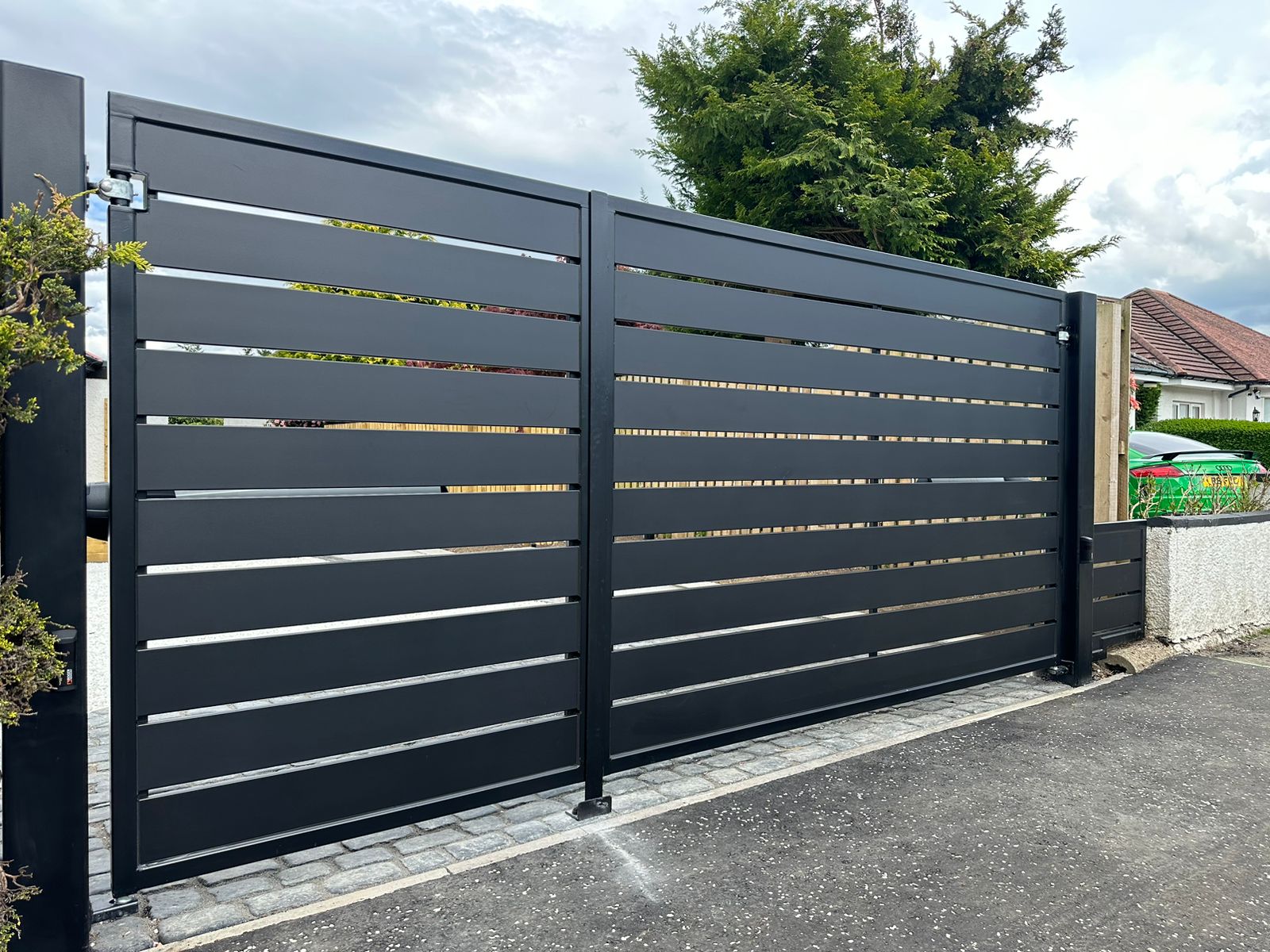 Gates Inverness - Gates Scotland